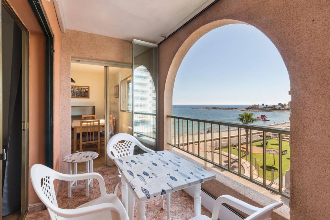 70 M² Apartamento ∙ 2 Habitaciones ∙ 5 Huéspedes - San Javier