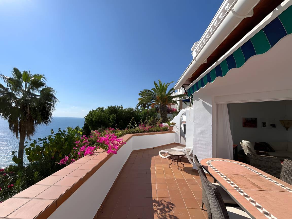 80 M² Ferienhaus ∙ 2 Schlafzimmer ∙ 4 Gäste - Frigiliana