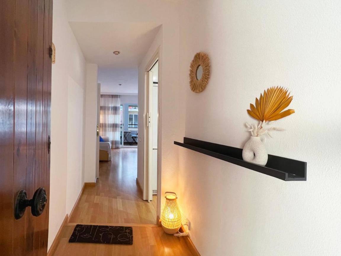 60 M² Ferienwohnung ∙ 3 Schlafzimmer ∙ 5 Gäste - Calella
