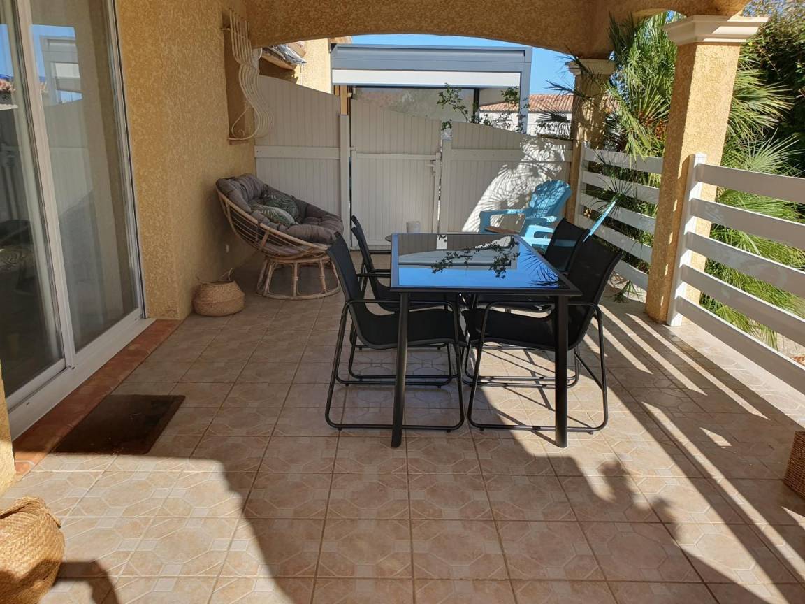 80 M² Gîte ∙ 2 Chambres ∙ 4 Personnes - Capestang