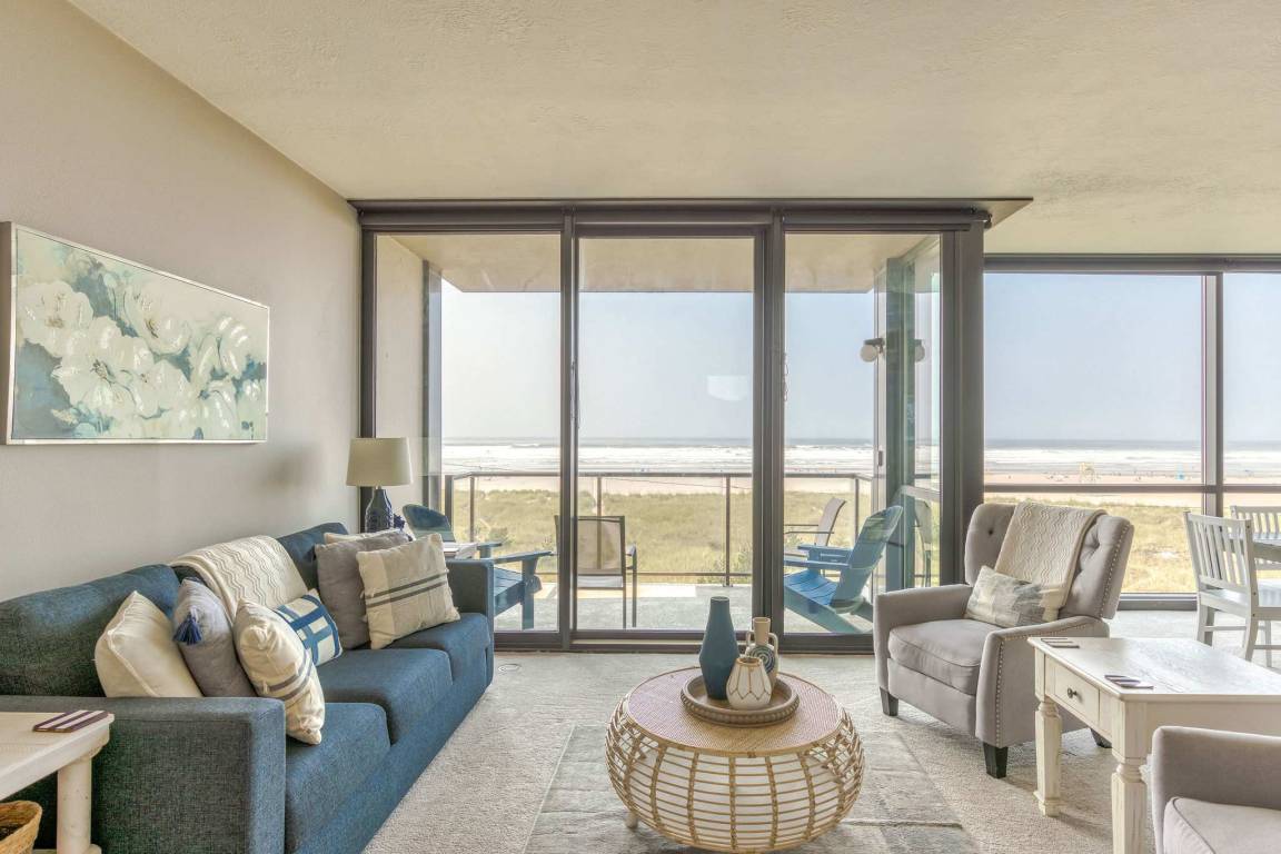 130 M² Apartment ∙ 2 Bedrooms ∙ 6 Guests - Seaside, OR