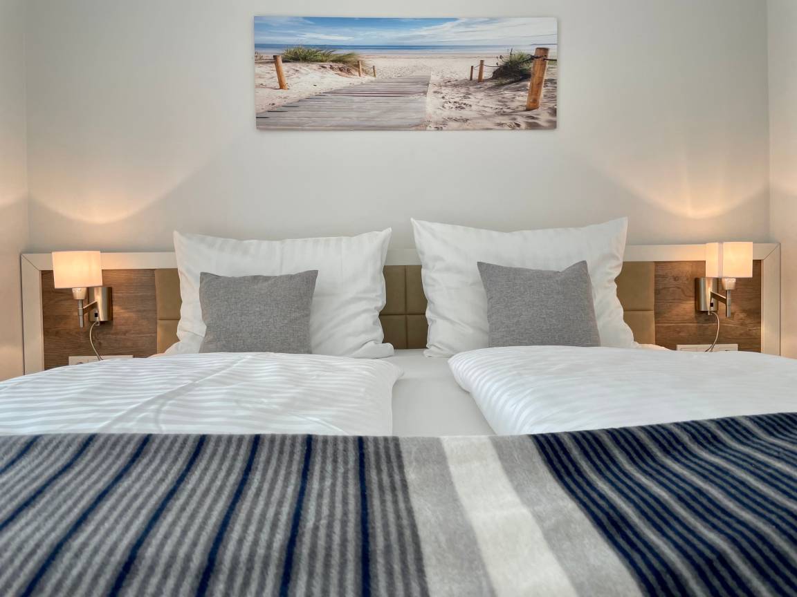 85 M² Ferienwohnung ∙ 2 Schlafzimmer ∙ 4 Gäste - Sande