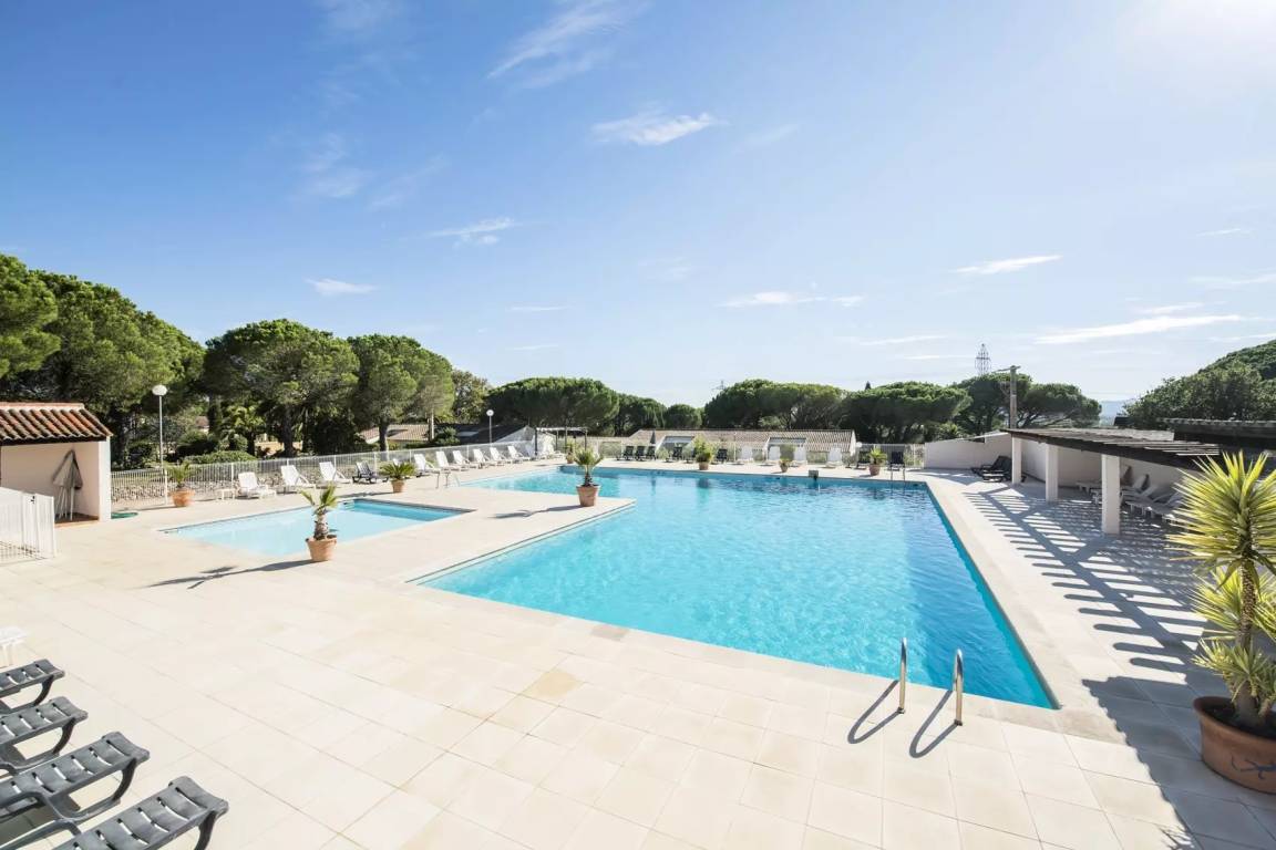 25 M² Hotel ∙ 1 Bedroom ∙ 4 Guests - Le Muy