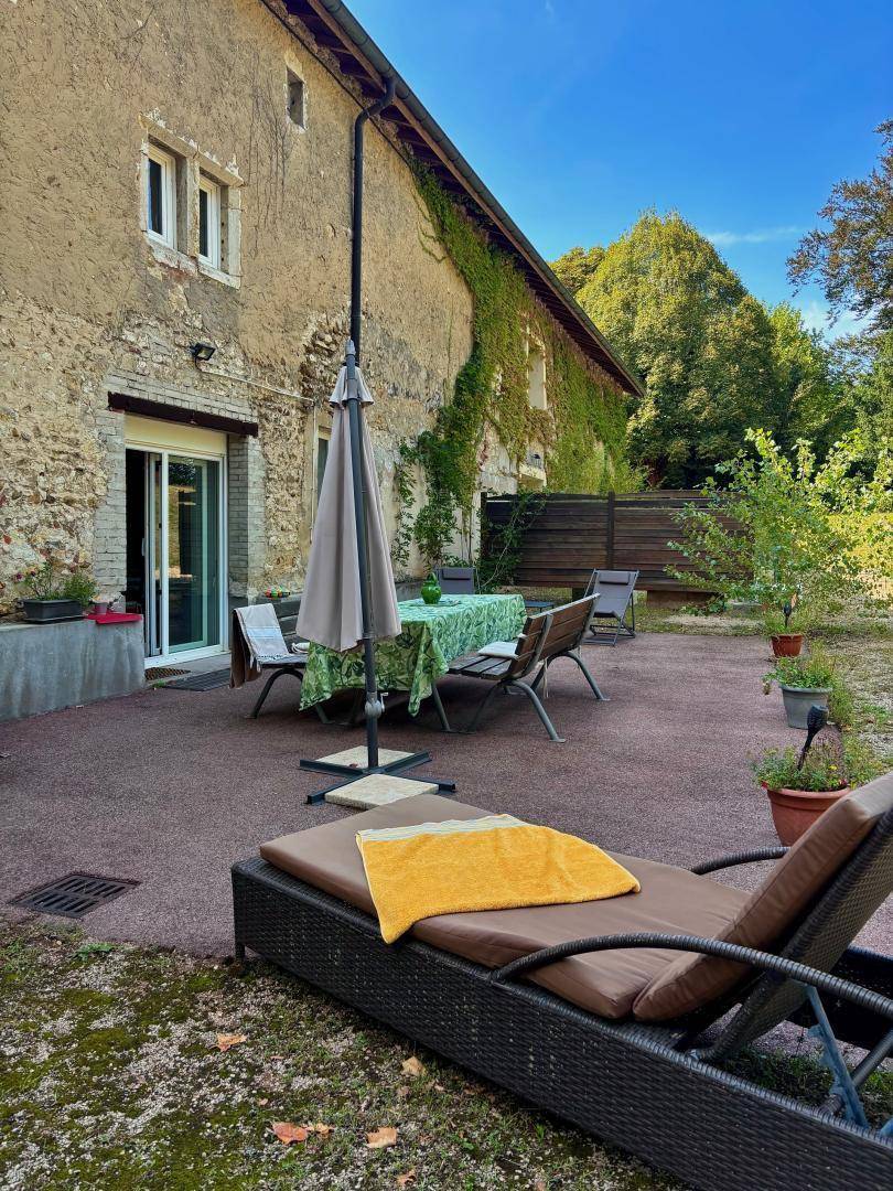 120 M² Gîte ∙ 3 Bedrooms ∙ 6 Guests - Rhone-Alpes