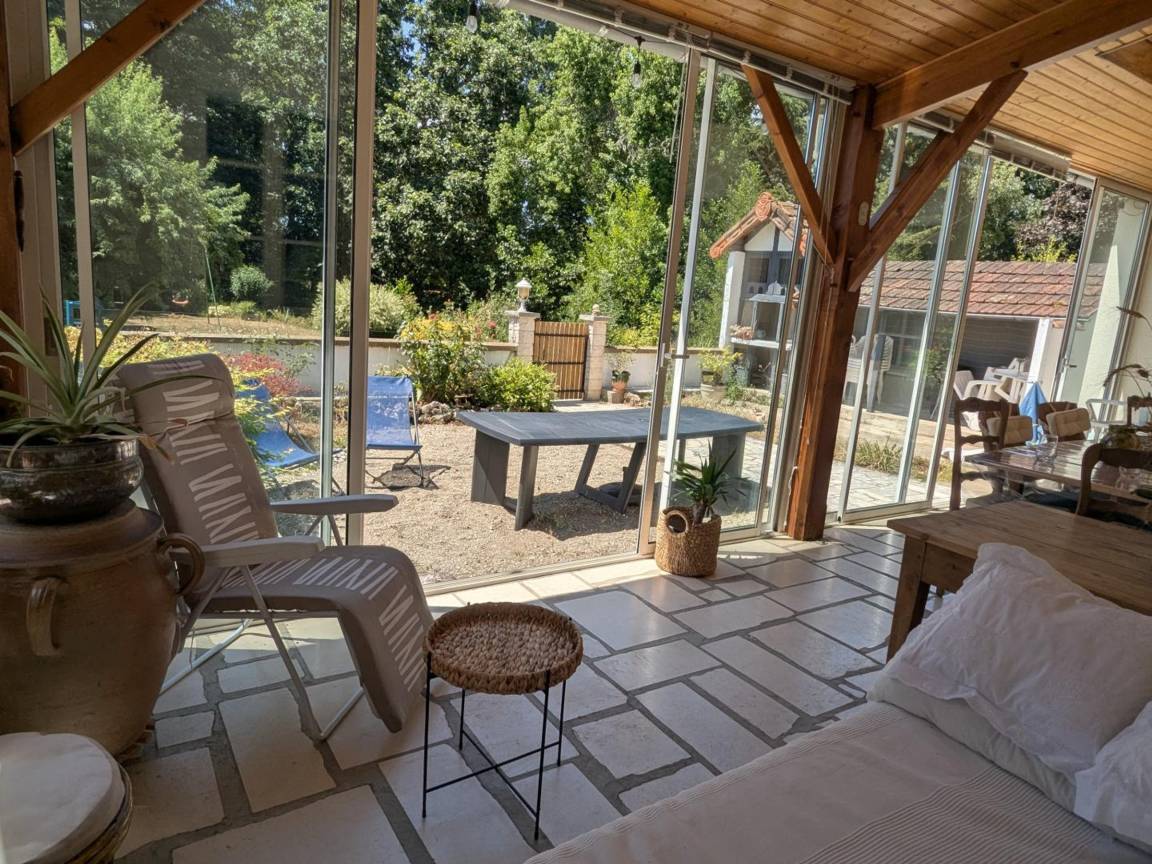 225 M² Cottage ∙ 5 Bedrooms ∙ 11 Guests - Charente