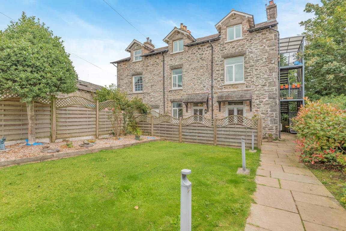 Apartment ∙ 2 Bedrooms ∙ 4 Guests - Arnside