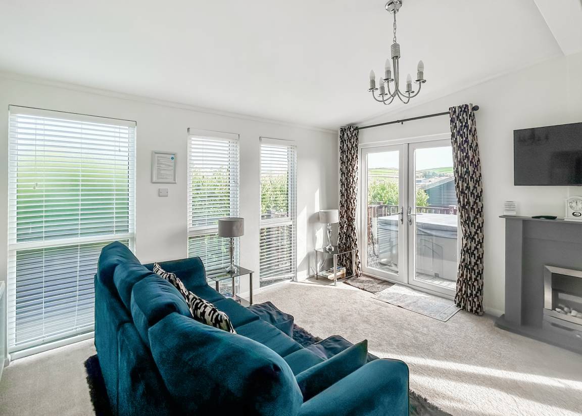 Chalet ∙ 2 Bedrooms ∙ 4 Guests - Tintagel