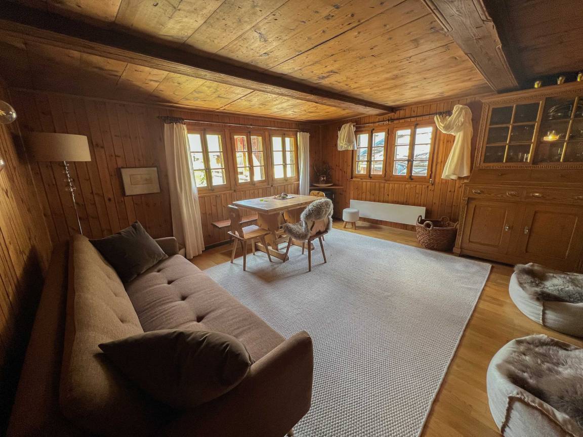 80 M² Ferienwohnung ∙ 2 Schlafzimmer ∙ 4 Gäste - Stalden