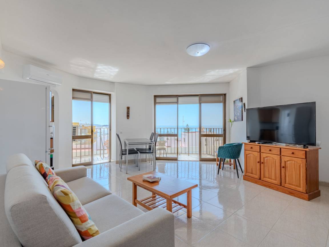 75 M² Ferienwohnung ∙ 1 Schlafzimmer ∙ 4 Gäste - Armação de Pêra
