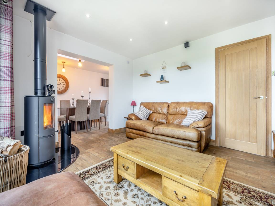 Cottage ∙ 2 Bedrooms ∙ 4 Guests - Fantasy Island