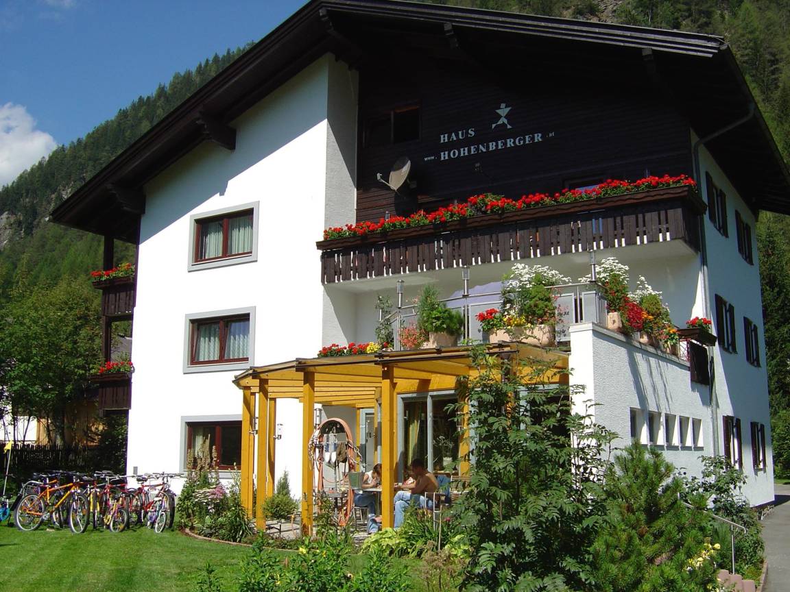 64 M² Appartement ∙ 1 Slaapkamer ∙ 2 Gasten - Mallnitz
