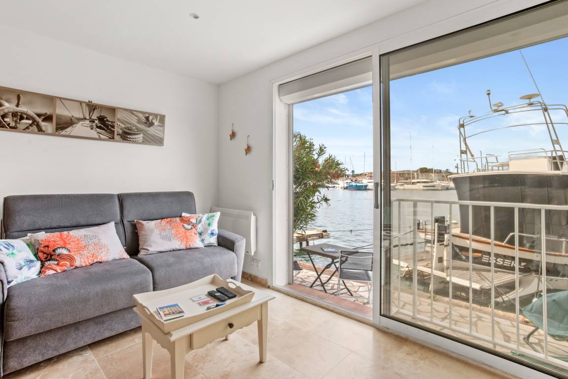 34 M² Apartment ∙ 1 Bedroom ∙ 4 Guests - Grimaud