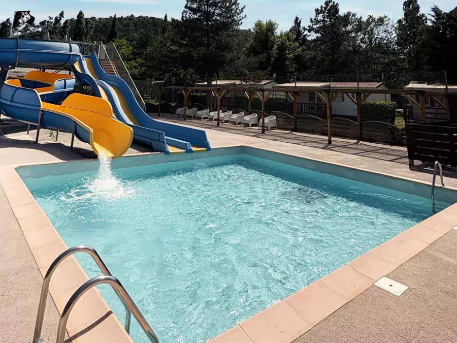 32 M² Caravan ∙ 2 Bedrooms ∙ 4 Guests - Brignoles