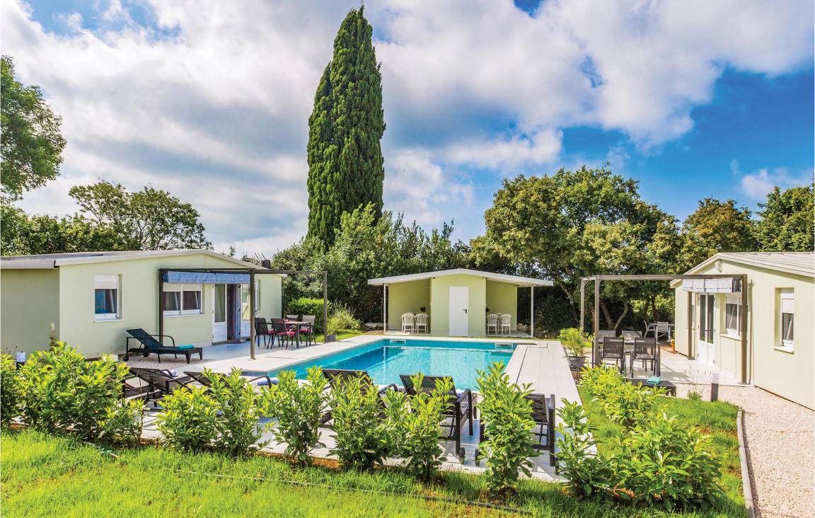 80 M² House ∙ 4 Bedrooms ∙ 8 Guests - Rovinj