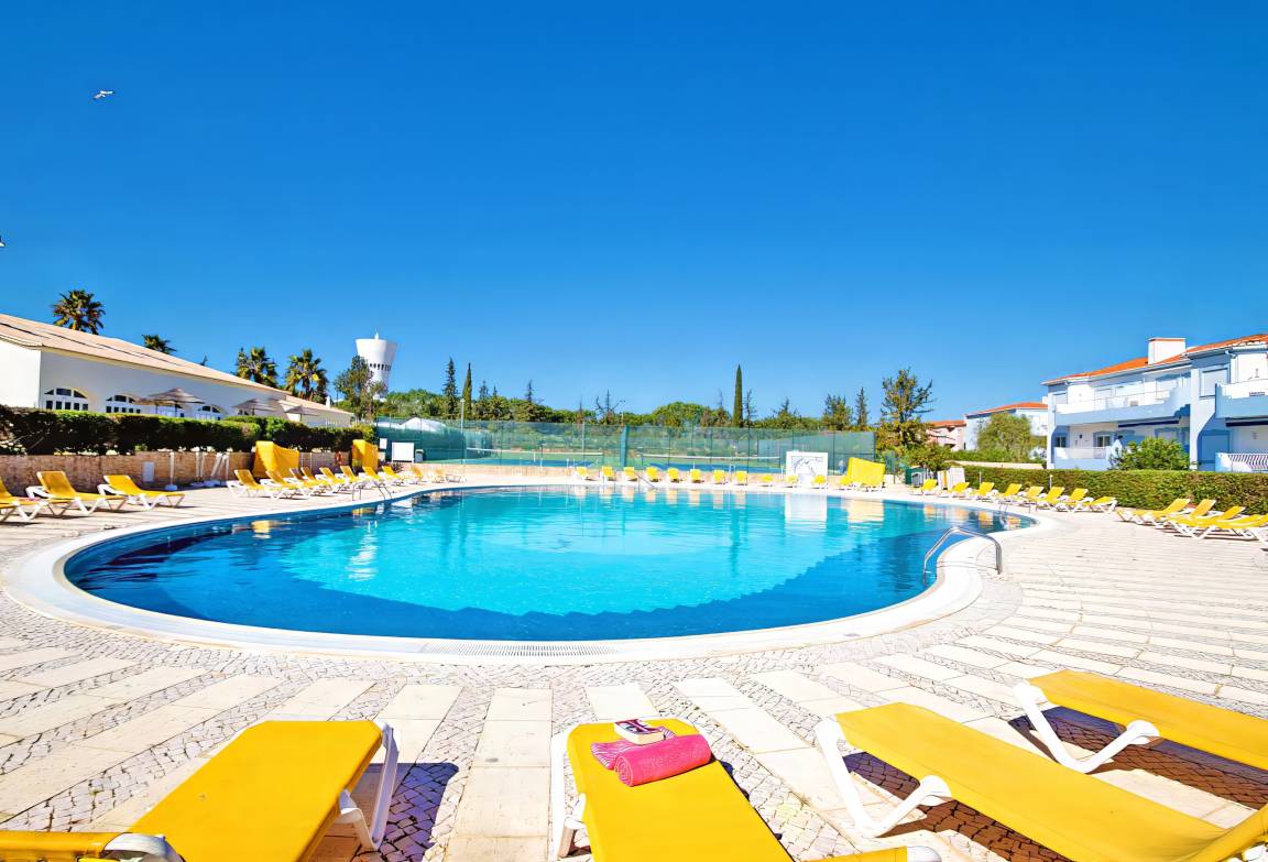 130 M² Maison De Vacances ∙ 4 Chambres ∙ 10 Personnes - Alvor