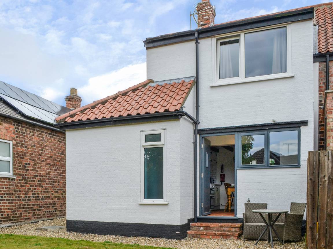 Cottage ∙ 2 Bedrooms ∙ 4 Guests - Kingston upon Hull