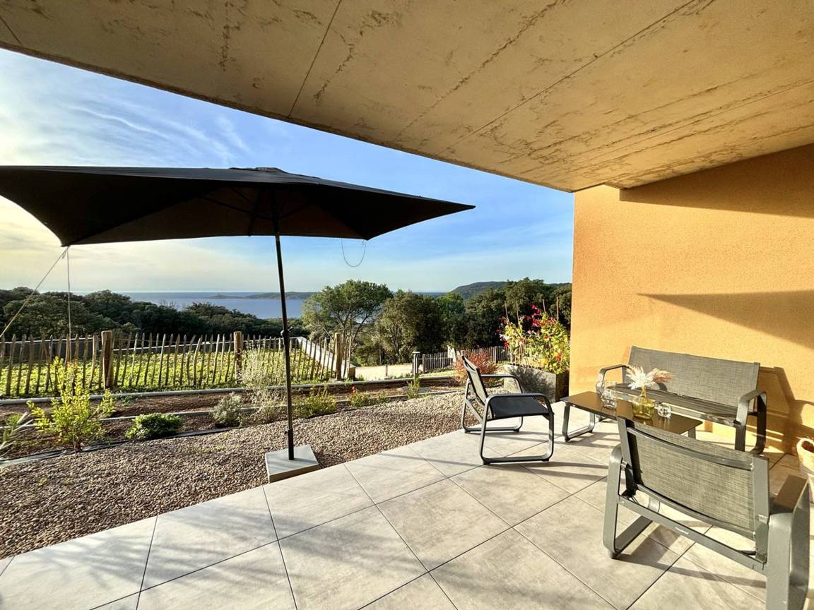 78 M² Appartement ∙ 2 Chambres ∙ 6 Personnes - Cargèse