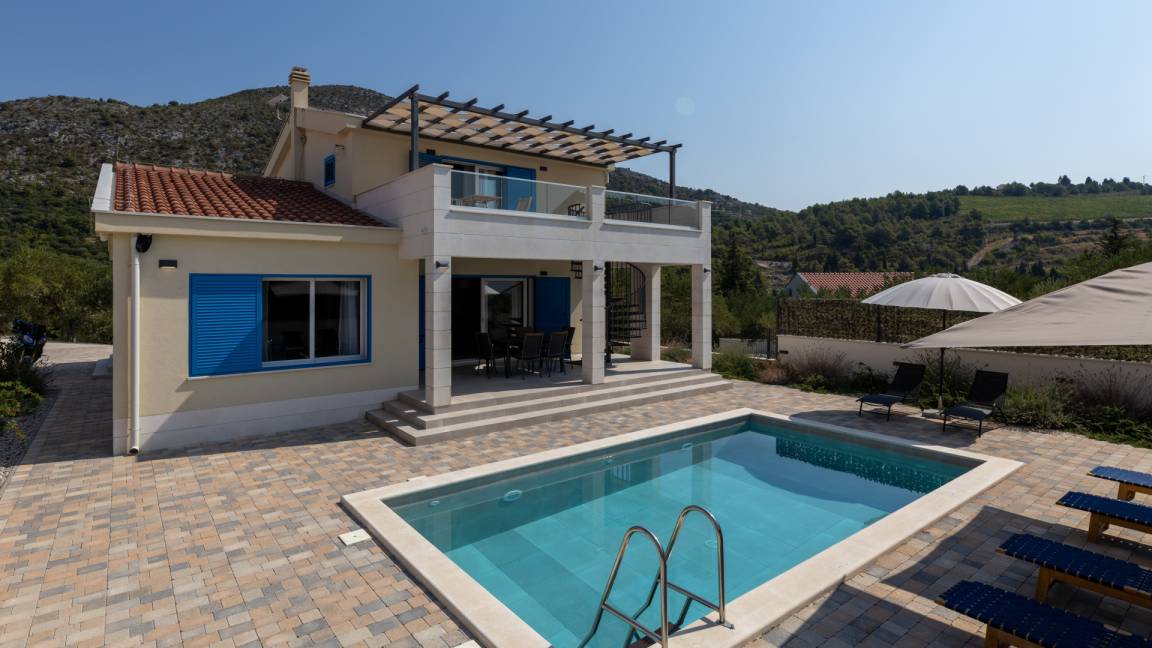 170 M² Villa ∙ 3 Habitaciones ∙ 6 Huéspedes - Duba