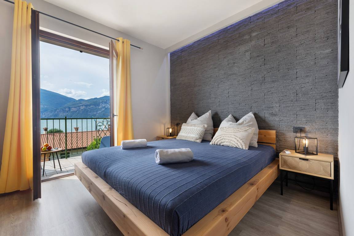 70 M² House ∙ 2 Bedrooms ∙ 5 Guests - Limone Sul Garda