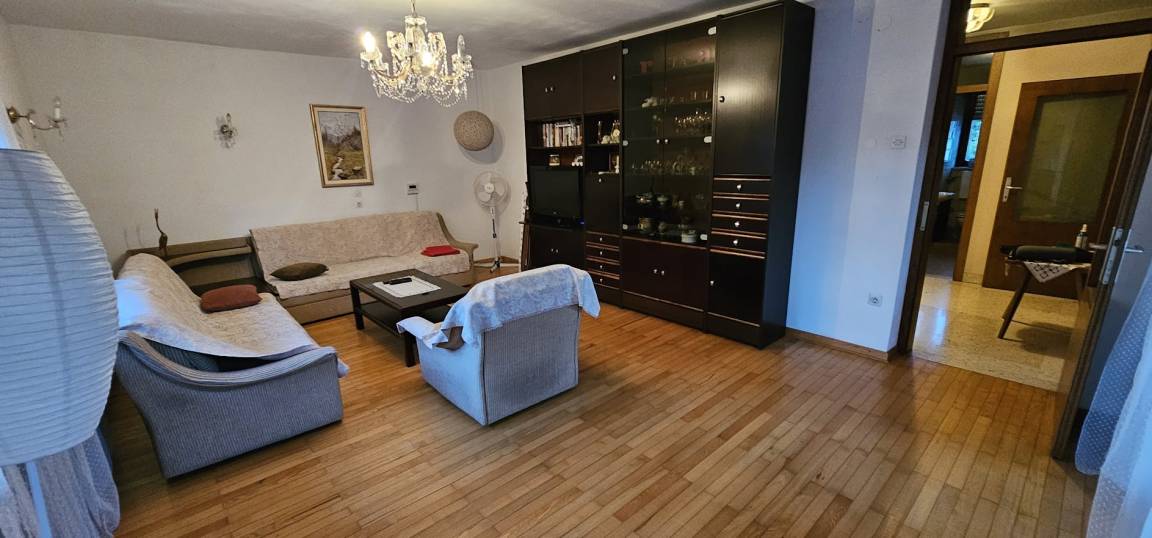 140 M² Apartment ∙ 3 Bedrooms ∙ 4 Guests - Ljubljana