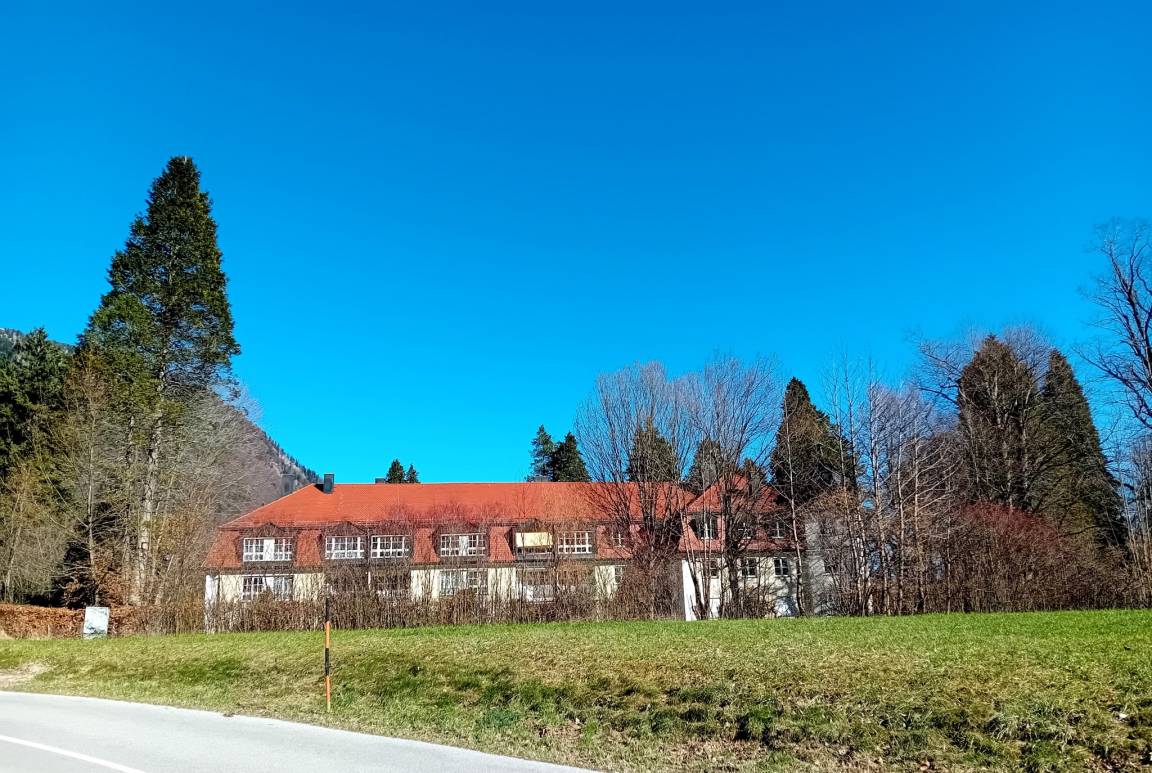 74 M² Apartment ∙ 2 Bedrooms ∙ 4 Guests - Bad Reichenhall