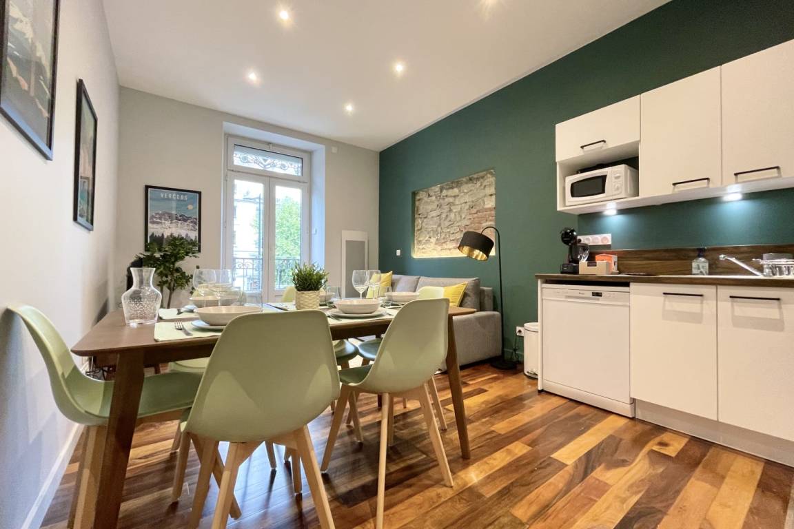 65 M² Appartement ∙ 2 Chambres ∙ 6 Personnes - Lans-en-Vercors