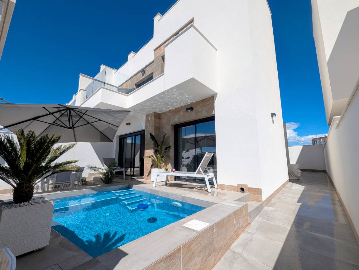 120 M² House ∙ 3 Bedrooms ∙ 6 Guests - Algorfa
