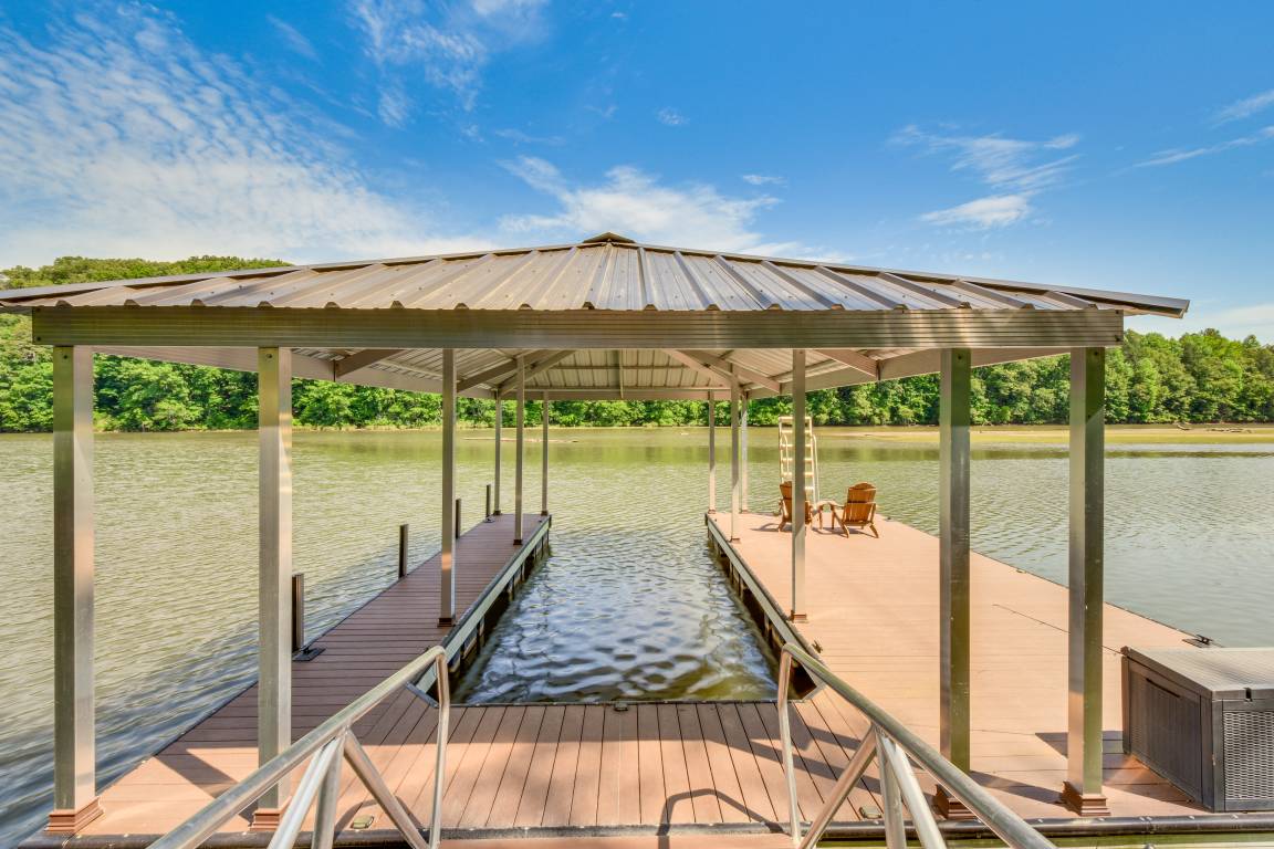 176 M² House ∙ 4 Bedrooms ∙ 8 Guests - Walhalla, SC