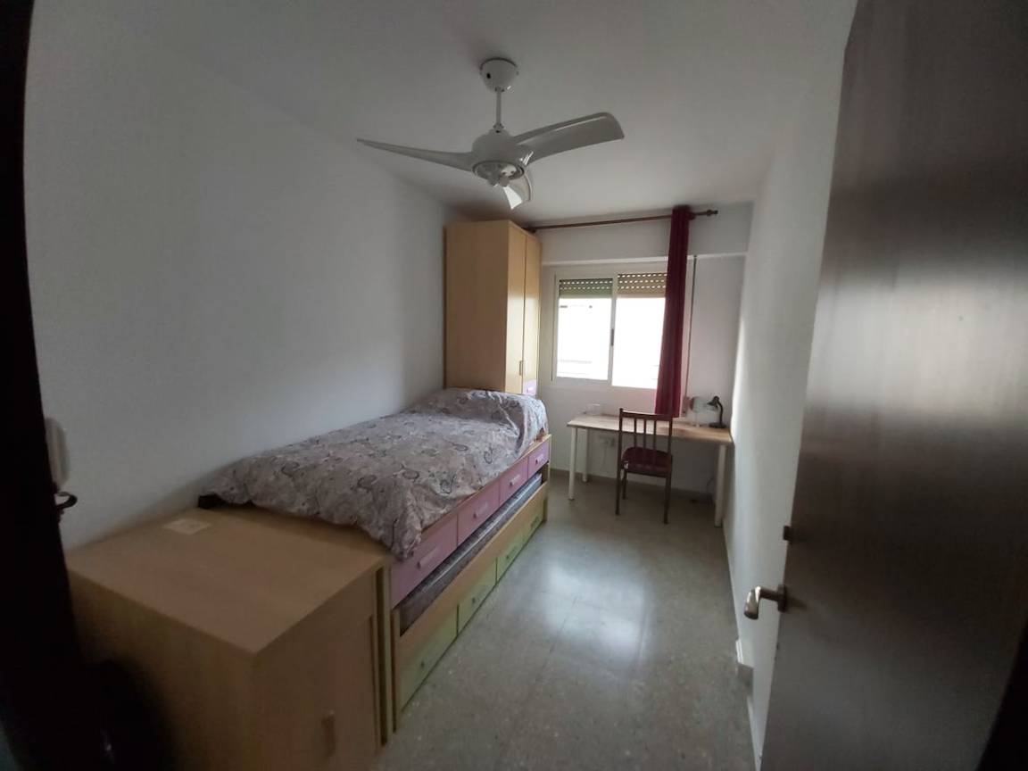 100 M² Habitación Privada ∙ 1 Habitación ∙ 1 Huésped - Murcia