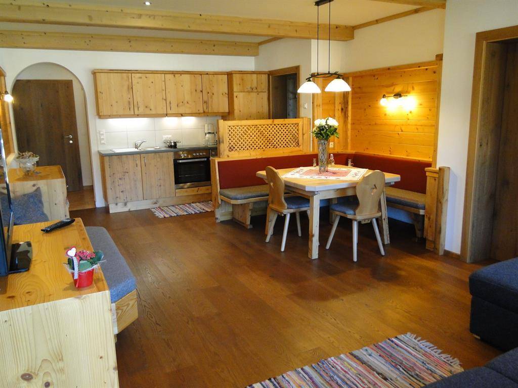 73 M² Apartment ∙ 2 Bedrooms ∙ 6 Guests - Hallstatt