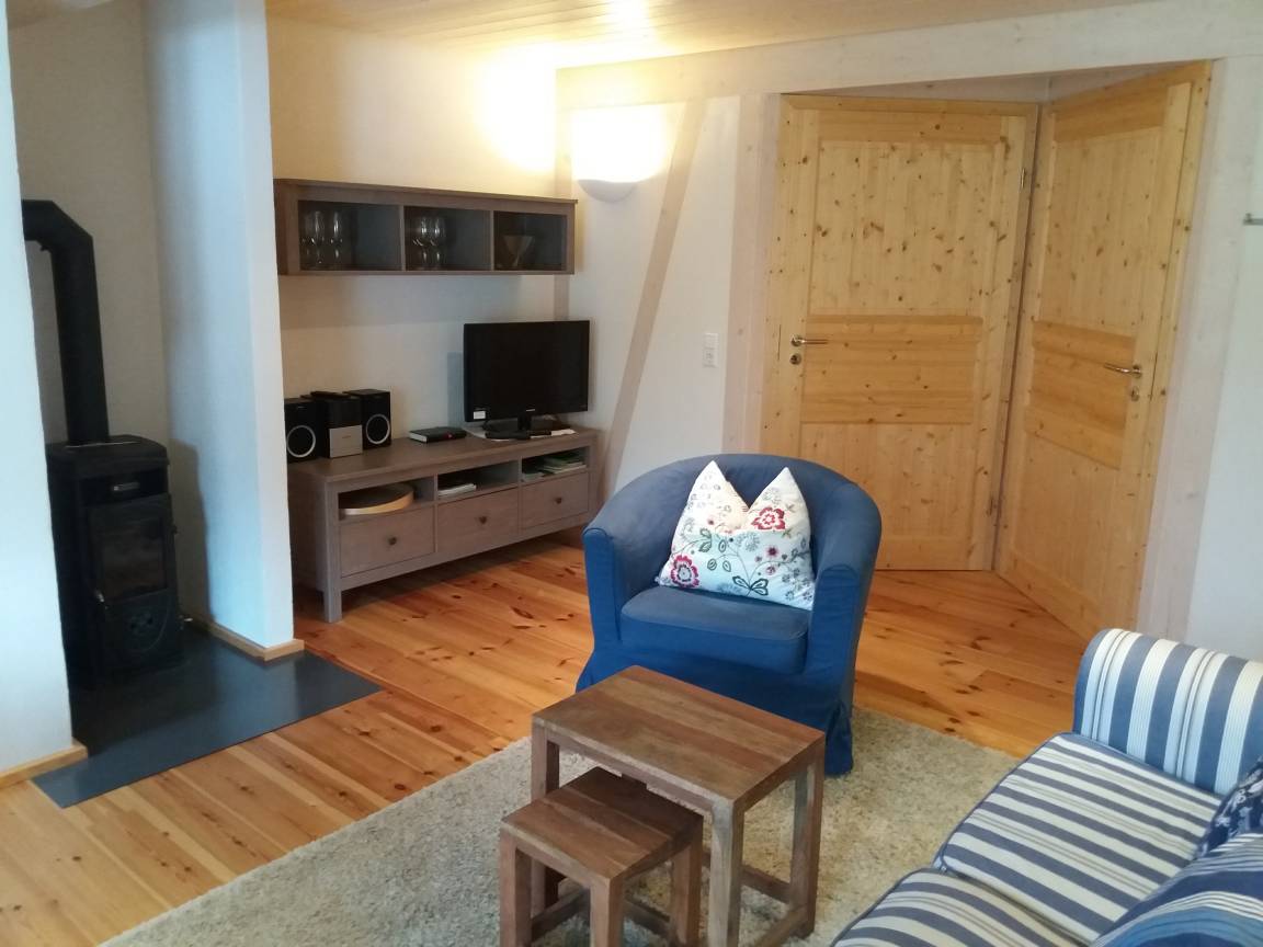 50 M² Ferienwohnung ∙ 2 Schlafzimmer ∙ 4 Gäste - Hayingen