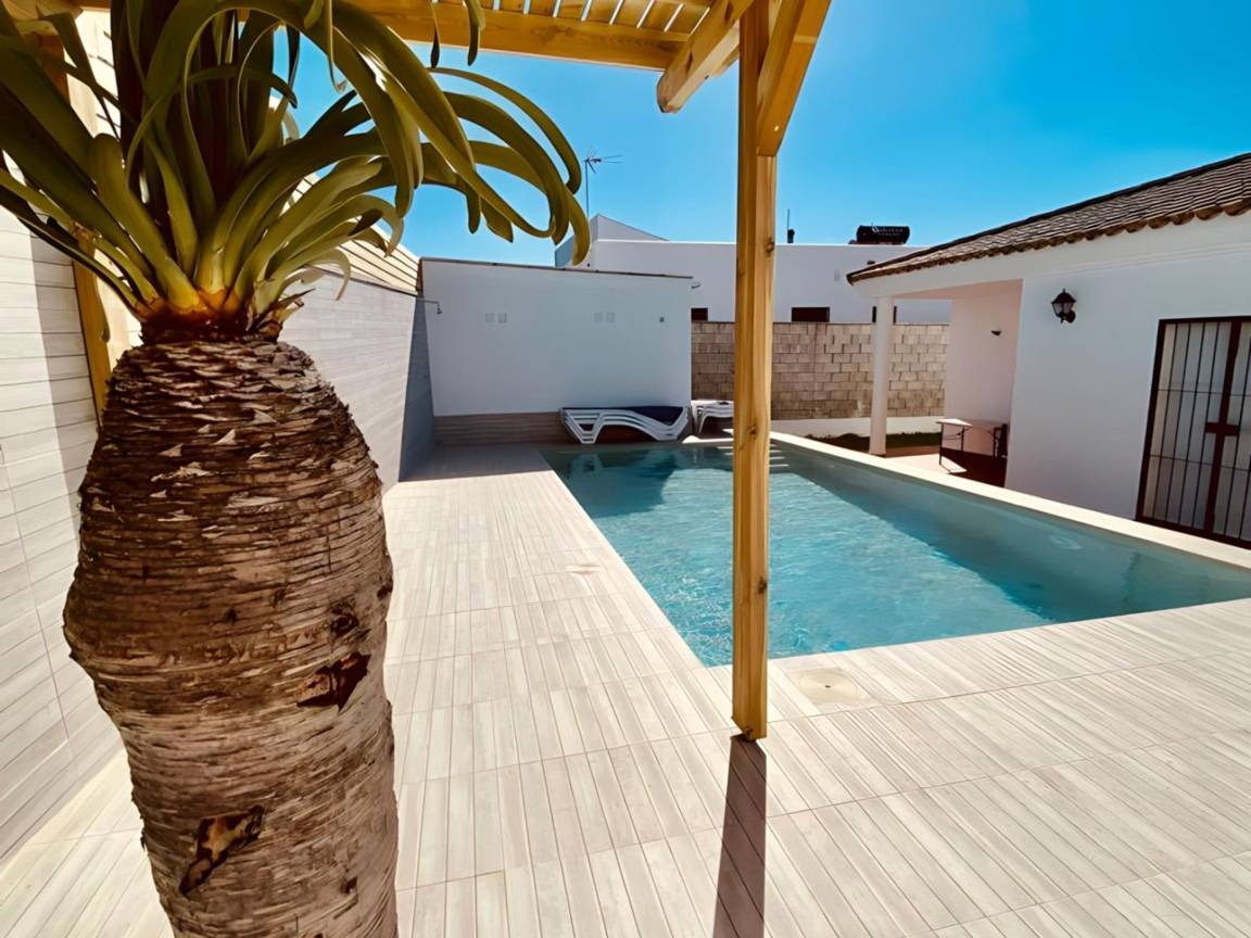 Apartamento ∙ 4 Habitaciones ∙ 10 Huéspedes - Conil de la Frontera