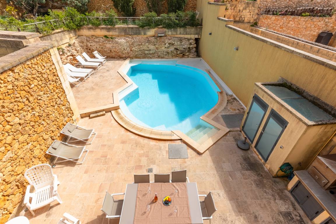 255 M² House ∙ 4 Bedrooms ∙ 8 Guests - Malta