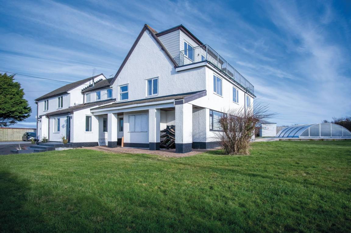 30 M² Apartment ∙ 2 Bedrooms ∙ 4 Guests - Rhossili
