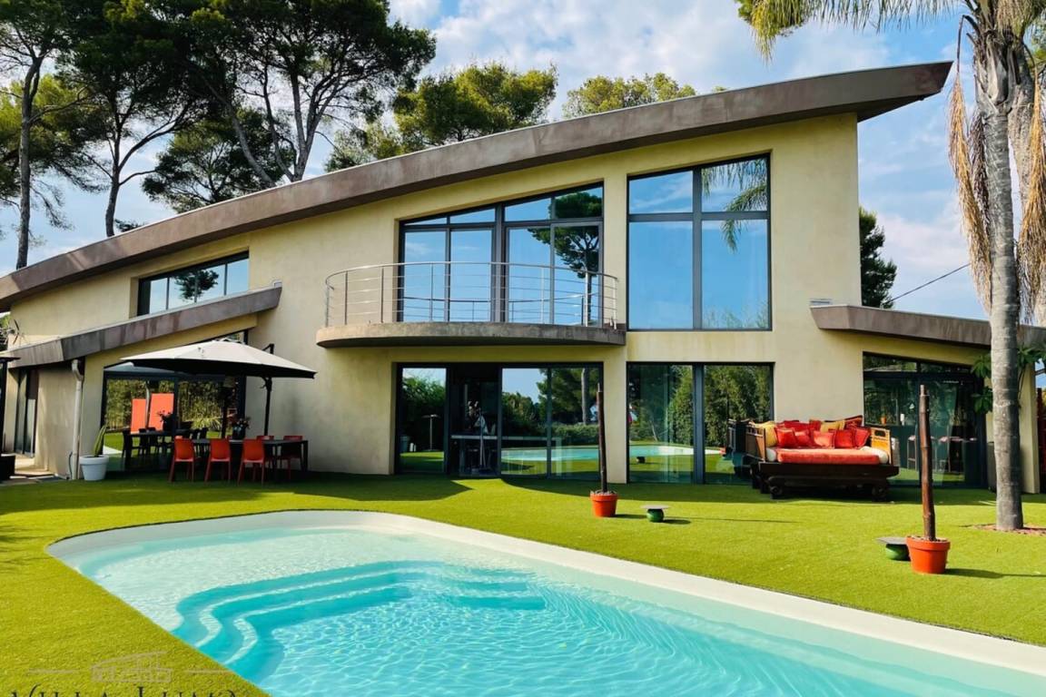 225 M² Villa ∙ 4 Slaapkamers ∙ 8 Gasten - Juan-les-Pins