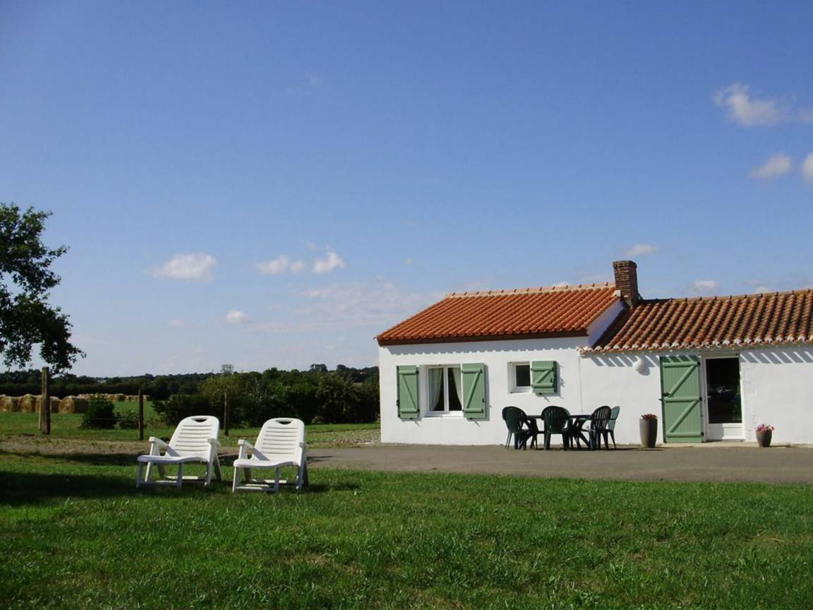 68 M² Cottage ∙ 2 Bedrooms ∙ 4 Guests - Vendée
