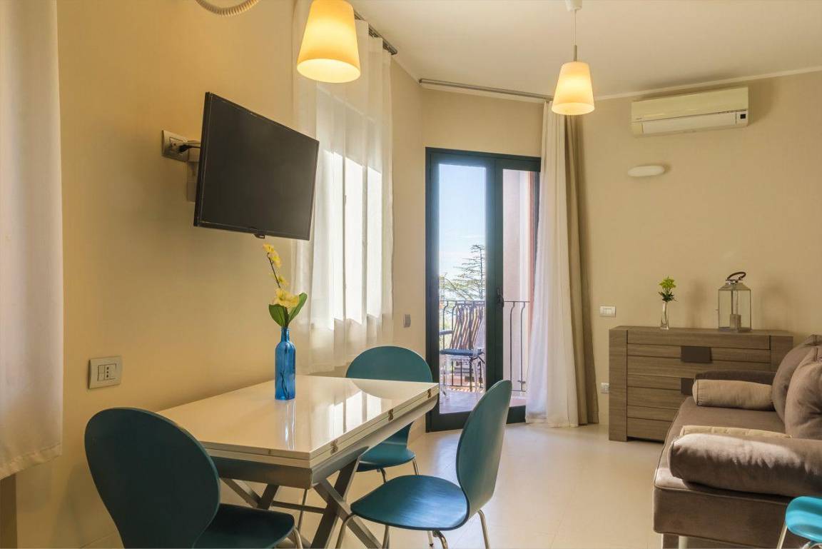 55 M² Apartment ∙ 1 Bedroom ∙ 4 Guests - Taormina