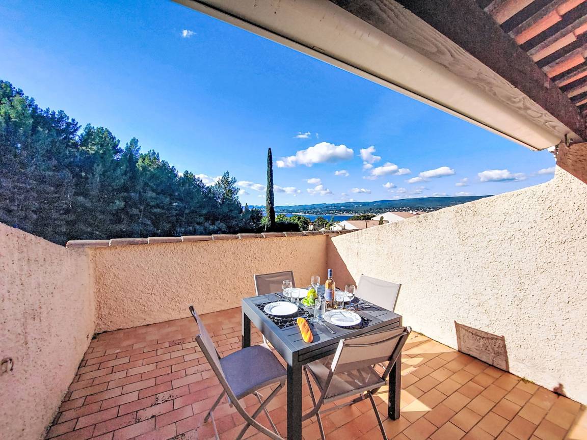 28 M² Appartement ∙ 1 Chambre ∙ 4 Personnes - La Ciotat