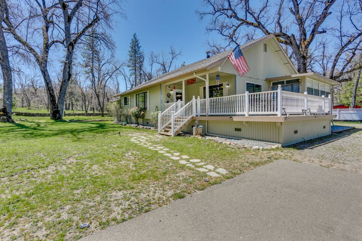 197 M² House ∙ 3 Bedrooms ∙ 7 Guests - North Fork, CA