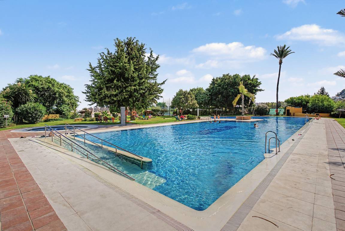 42 M² Apartamento ∙ 1 Habitación ∙ 4 Huéspedes - Torremolinos