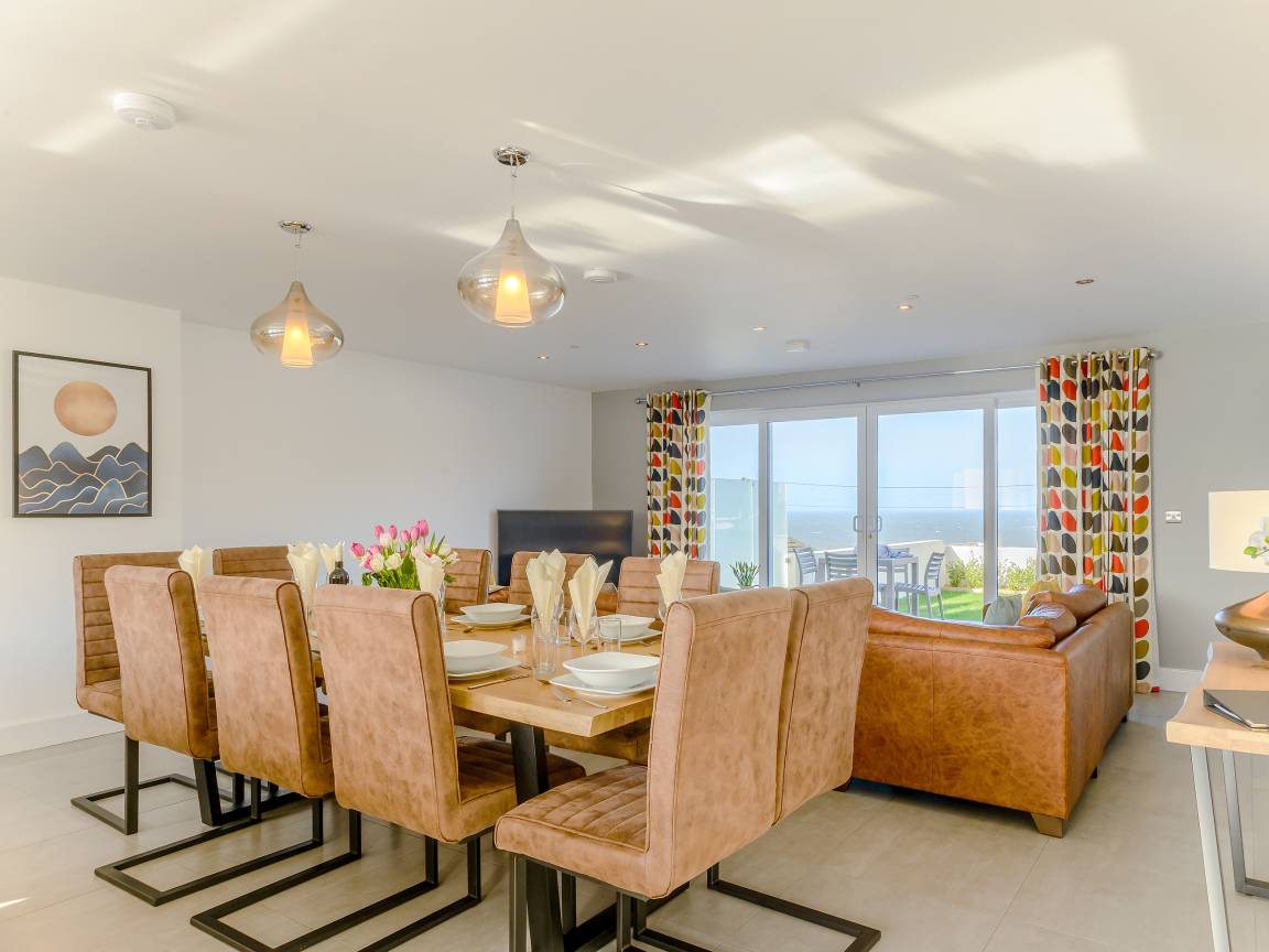 Cottage ∙ 5 Bedrooms ∙ 10 Guests - Saint Dogmaels