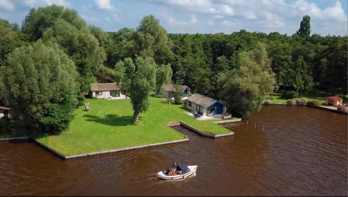 55 M² Hotel ∙ 2 Slaapkamers ∙ 6 Gasten - Hilversum