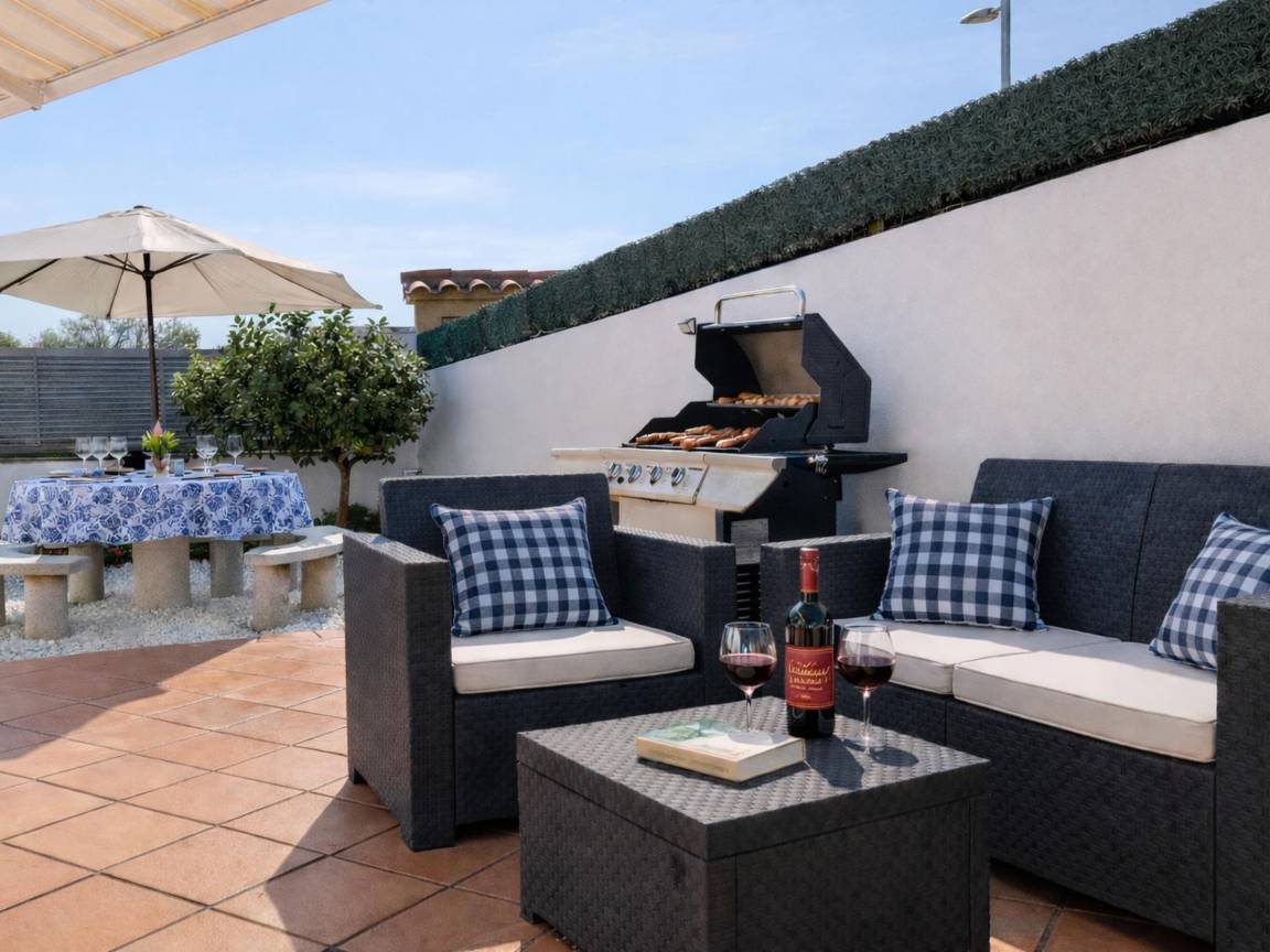 60 M² House ∙ 2 Bedrooms ∙ 6 Guests - Roses