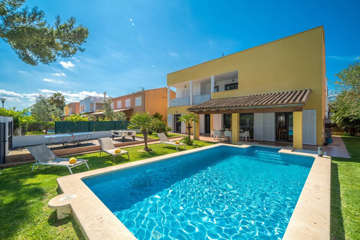 260 M² Villa ∙ 4 Bedrooms ∙ 8 Guests - Alcúdia