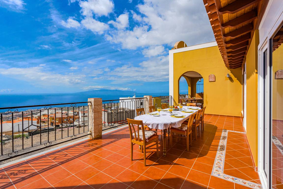 132 M² Apartamento ∙ 3 Habitaciones ∙ 8 Huéspedes - Adeje
