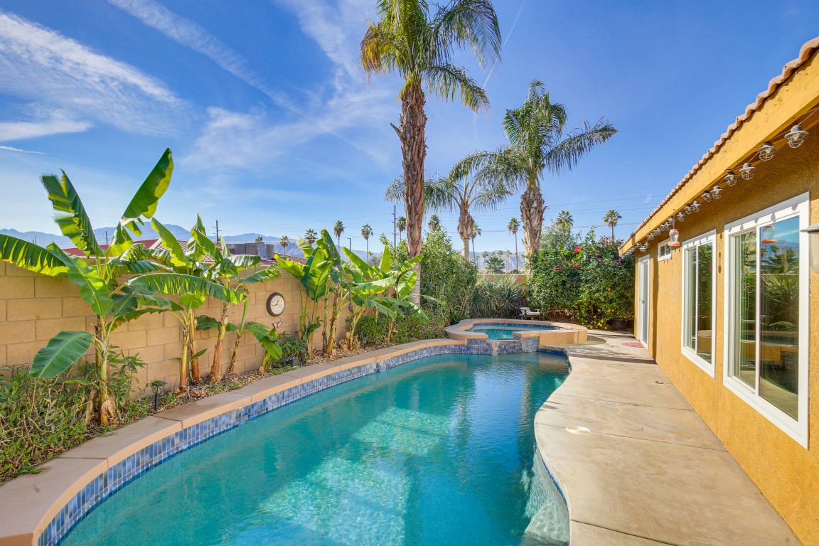 167 M² House ∙ 3 Bedrooms ∙ 8 Guests - La Quinta, CA