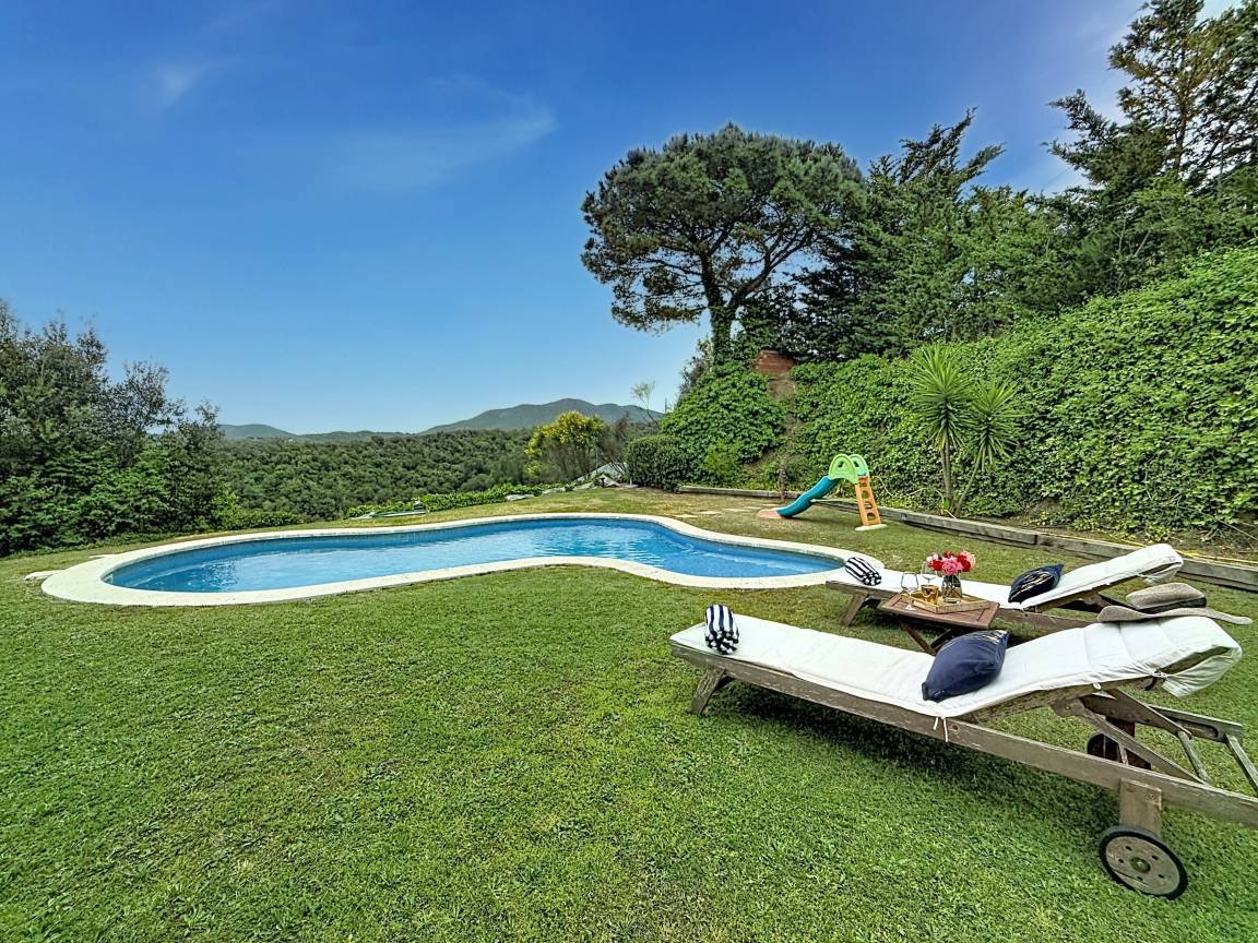 156 M² Maison De Vacances ∙ 5 Chambres ∙ 10 Personnes - Mataró