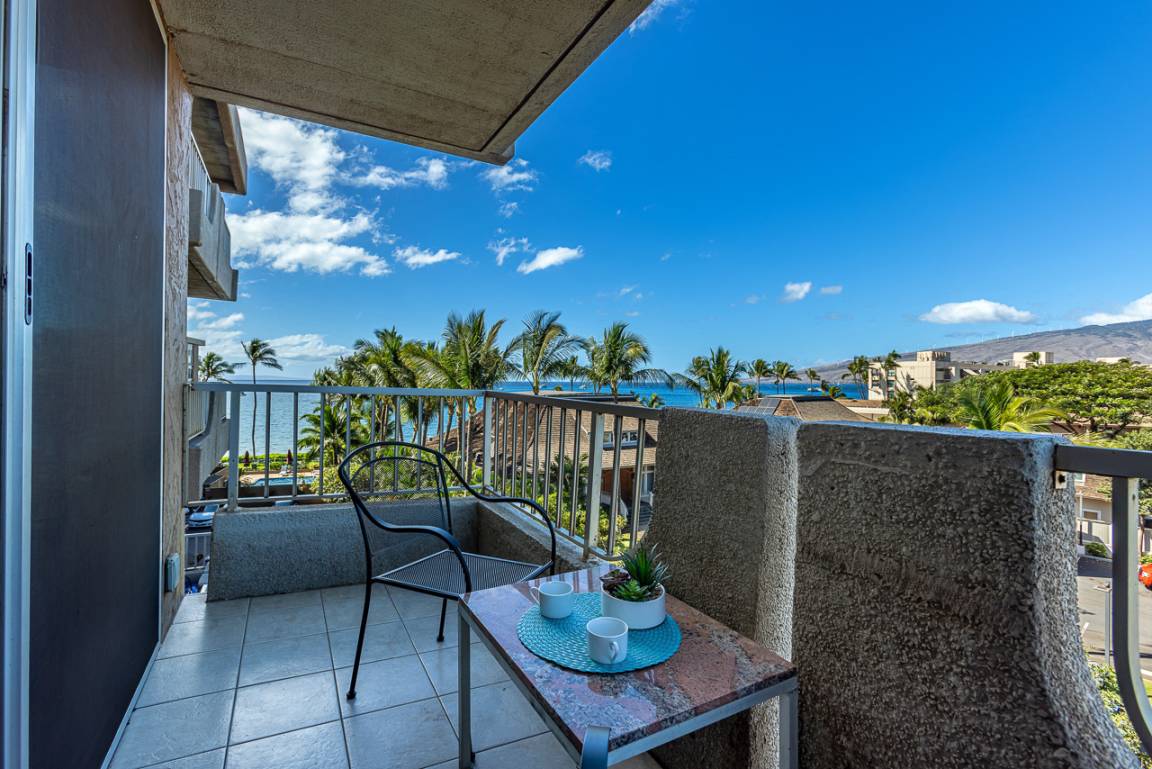77 M² Condo ∙ 2 Bedrooms ∙ 4 Guests - Kahului, HI