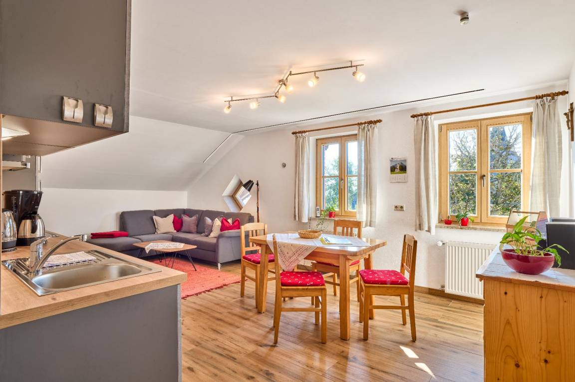 70 M² Ferienwohnung ∙ 2 Schlafzimmer ∙ 5 Gäste - Mauth