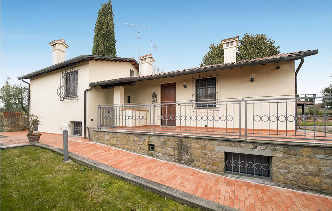 150 M² House ∙ 3 Bedrooms ∙ 7 Guests - Arezzo